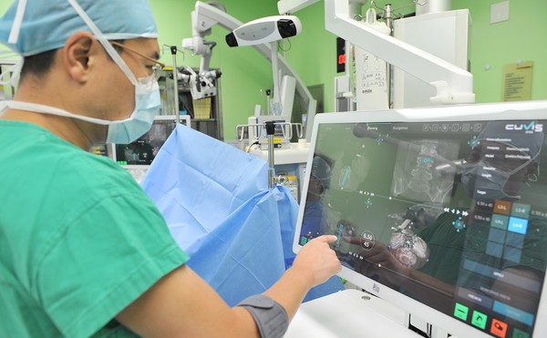 Severance introduces homegrown spine surgical robot